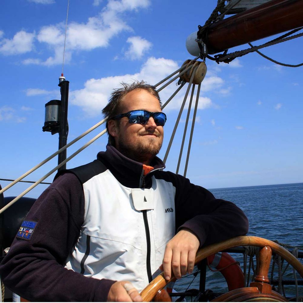Events, Weddings and Team building - Ship Stays